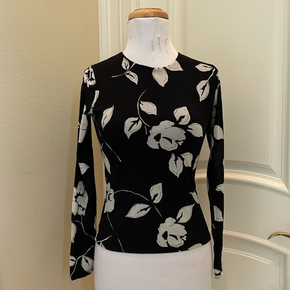 INC International Concepts | Tops | Nwot Inc Black And White Floral ...